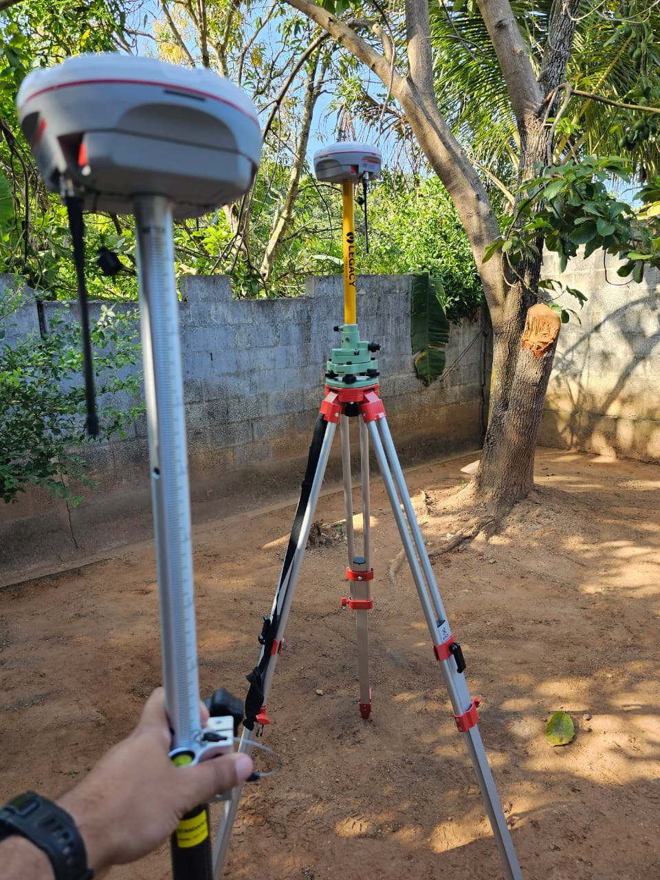 SinoGNSS T300 - Receptor GNSS? - Giovanini Equipamentos Topográficos